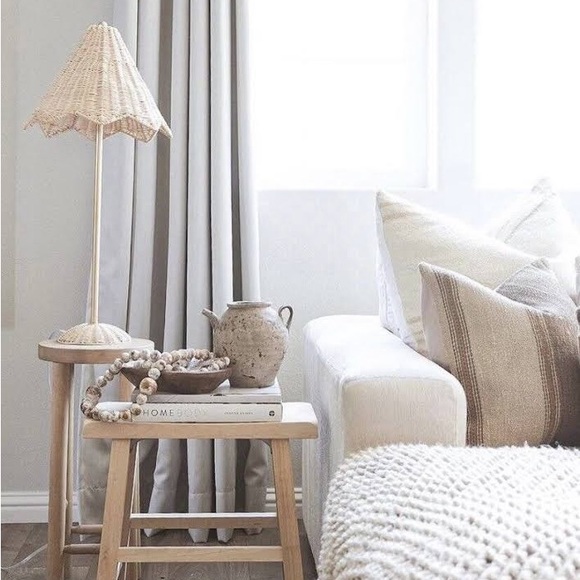 Lillian August | Other | New Lillian August Scallop Rattan Table Lamps ...